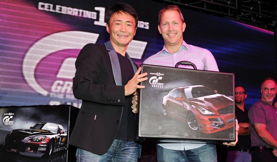 Help Crown the 2013 GT Award Winner - Inside Sim Racing